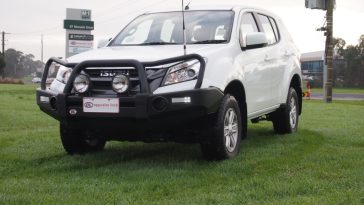 Isuzu MUX LS-T Roof Racks - RV Daily