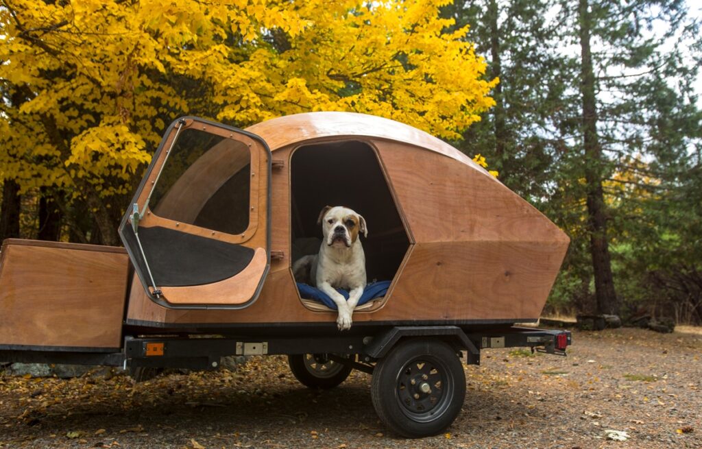 Have you seen these amazing DIY teardrop trailer kits?