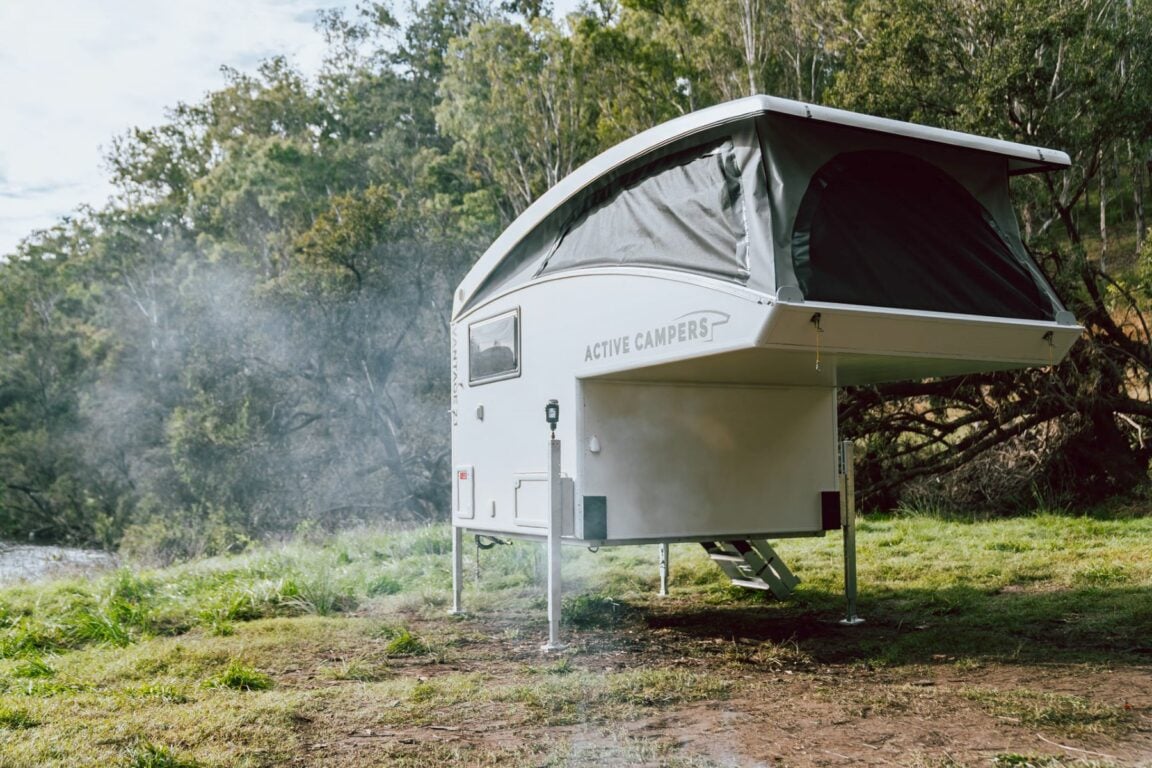 This slide on camper is not only lightweight, but also has an ensuite