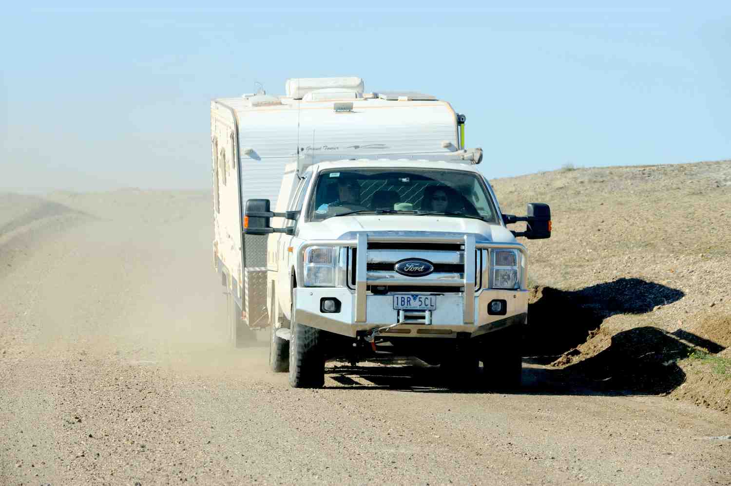 Long range fuel tanks - a simple guide